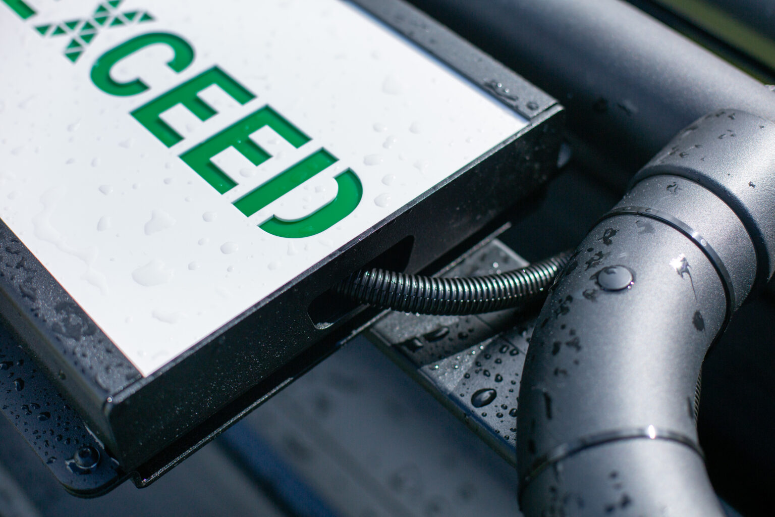 Connected Vehicle Solutions by Exceed ICT